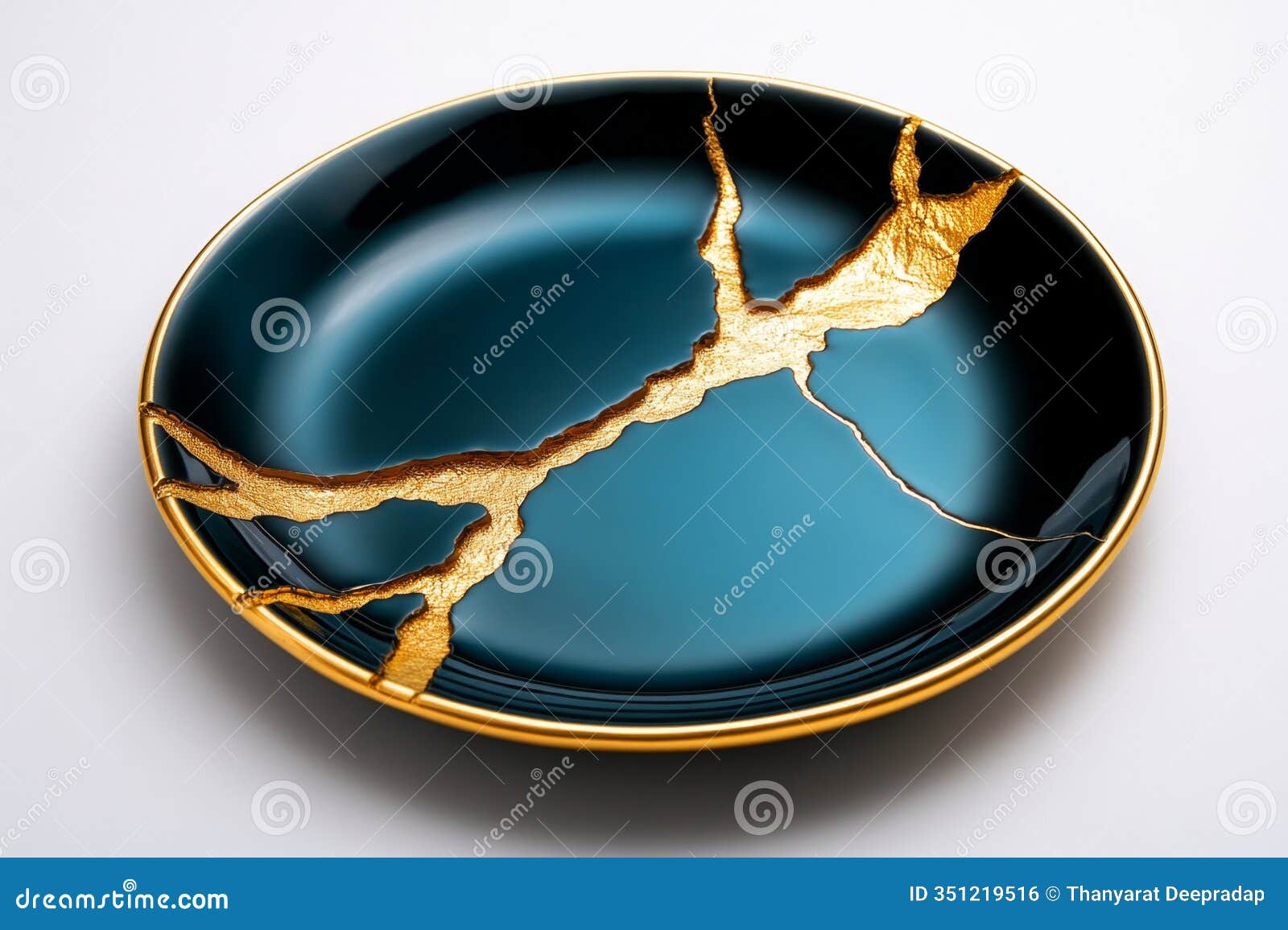 Broken Plate, Discarded Object, Thrown Away Finds Itself In The Trash ...