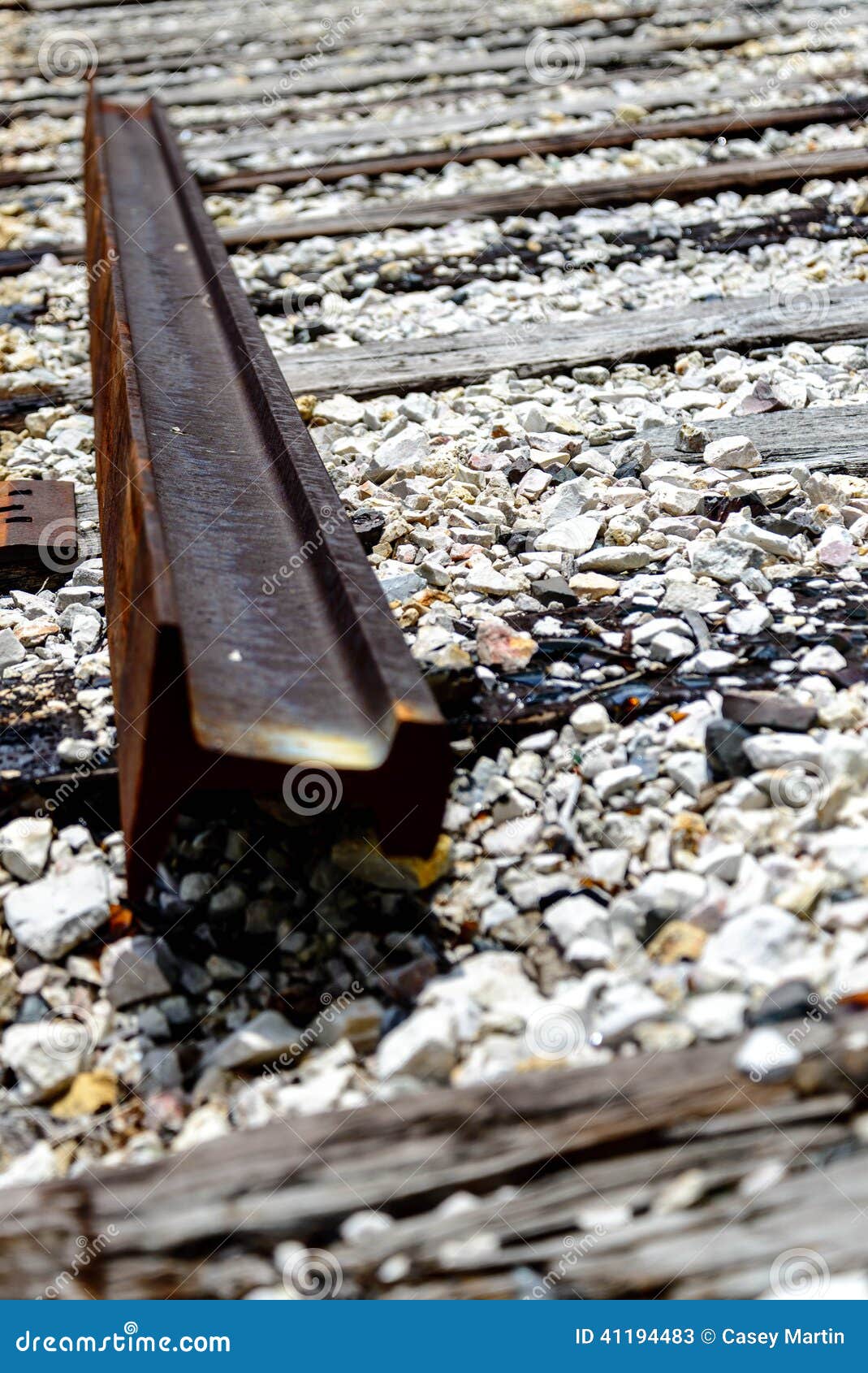 Broken railroad tracks stock image. Image of city, tracks - 41194483