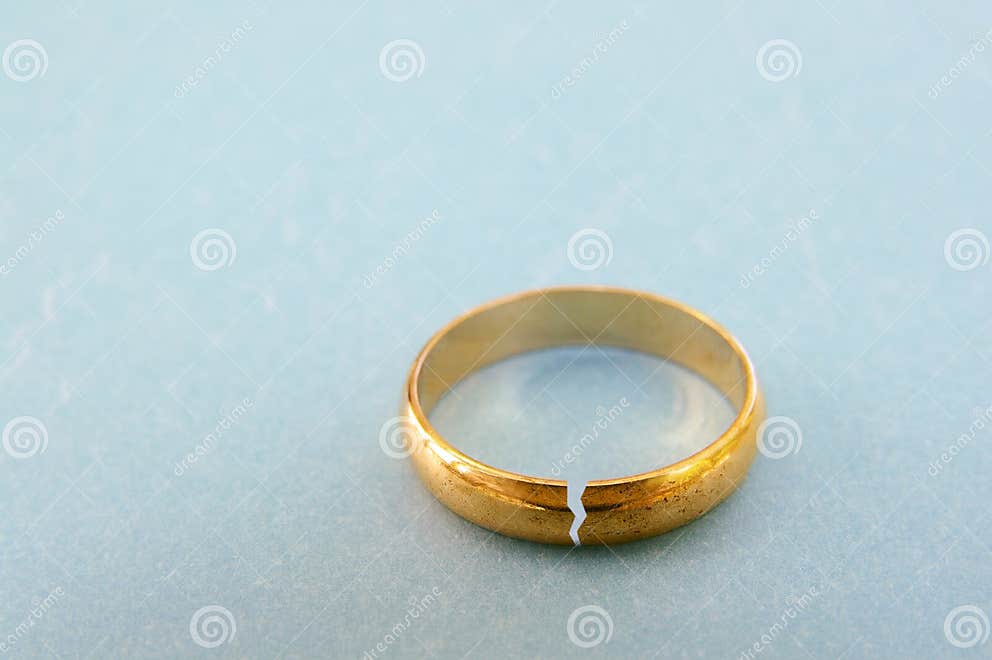 Broken ring stock photo. Image of split, gold, unfaithful - 24370224