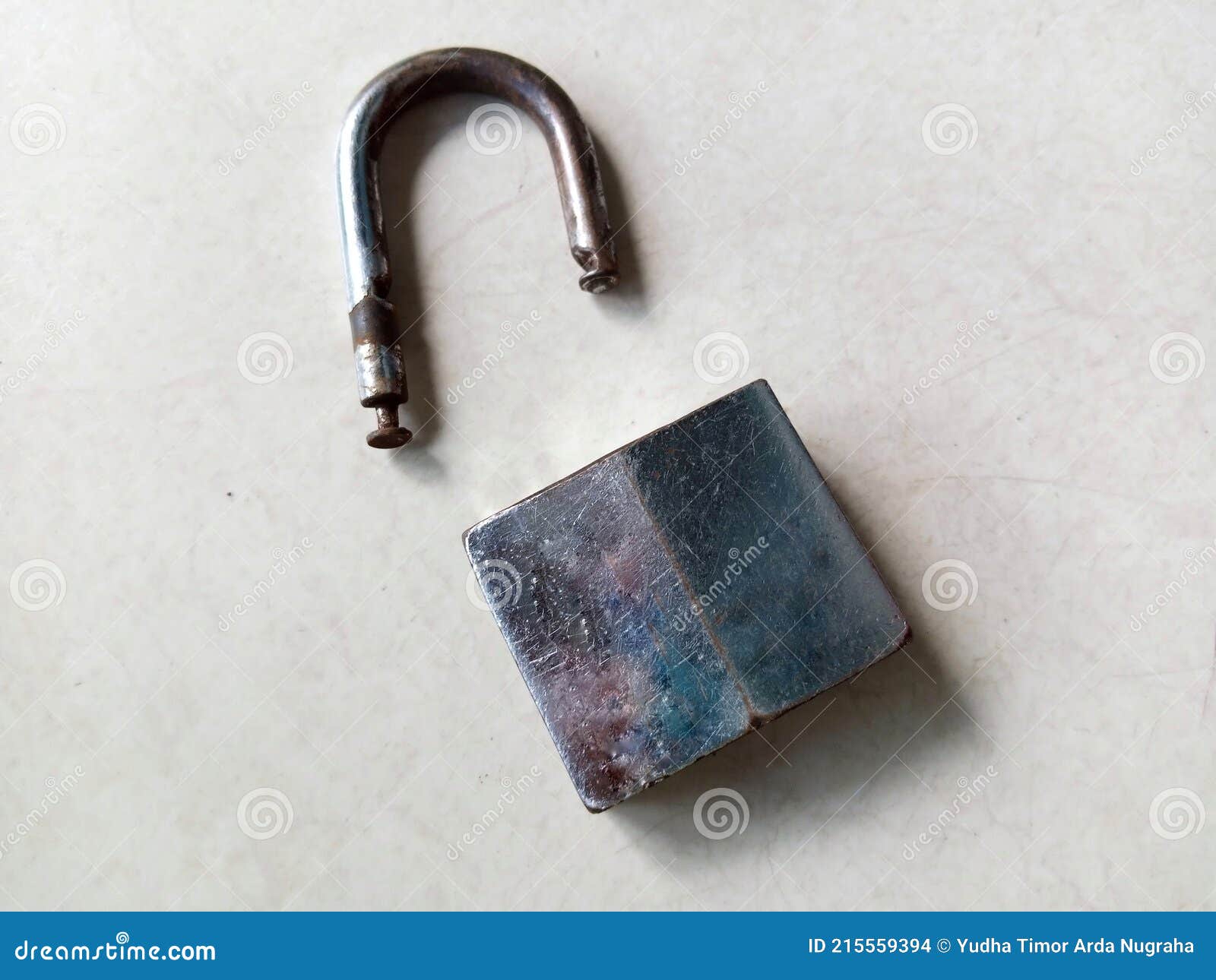 Broken and Rusted Silver Padlock Stock Photo - Image of bead, silver ...