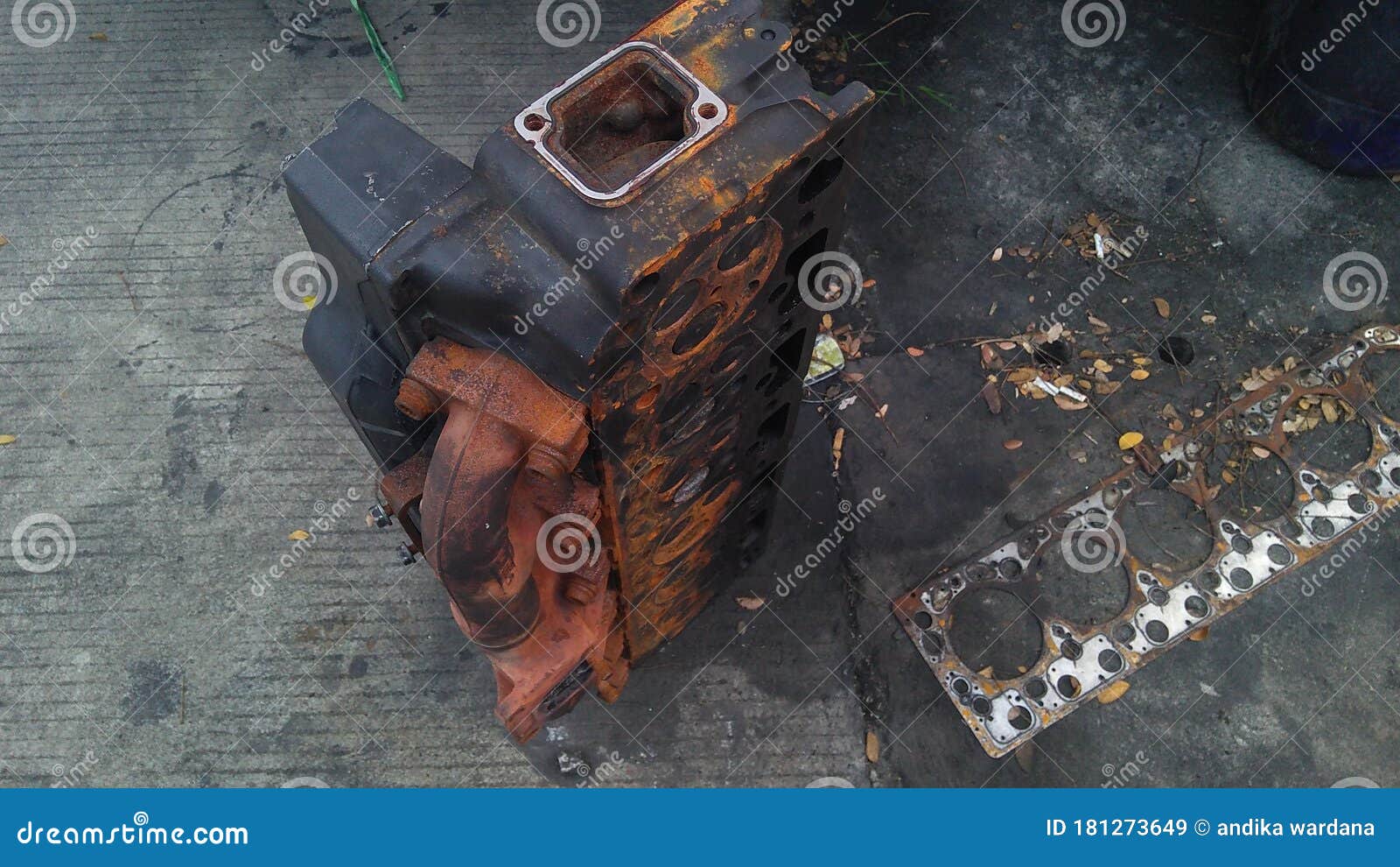 Old Rusty Engine Editorial Image | CartoonDealer.com #172280500