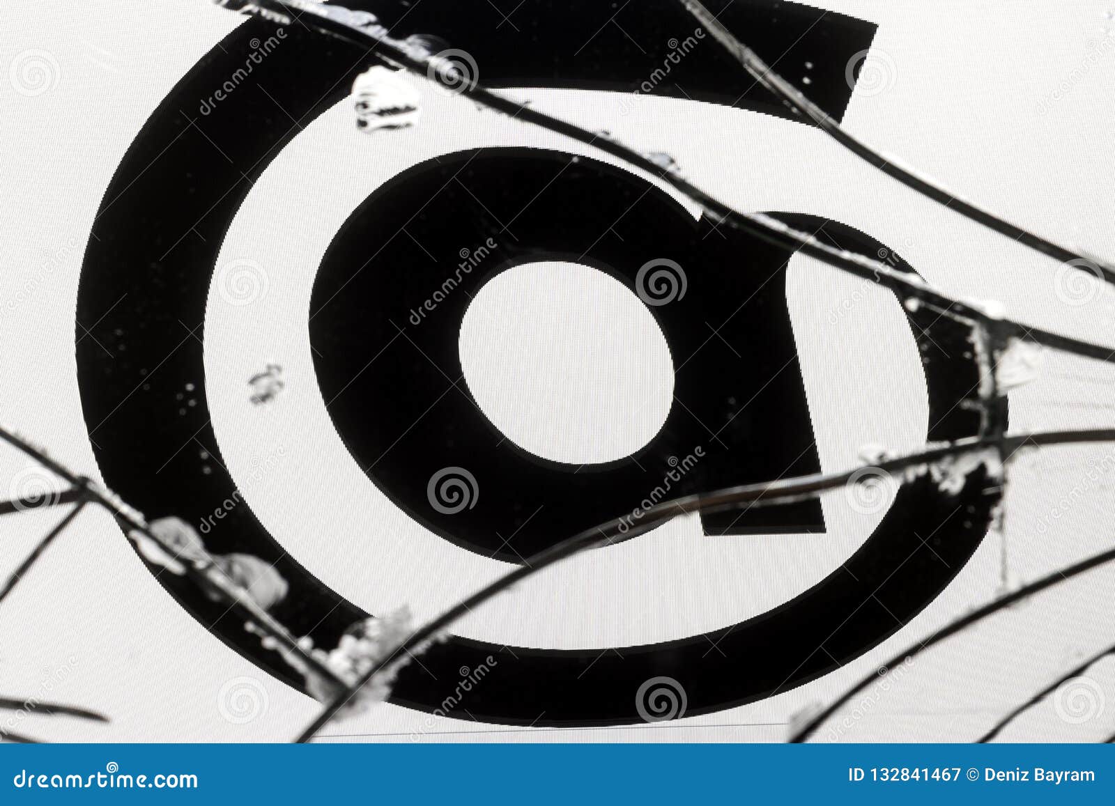 Broken screen-icon concept stock image. Image of database - 132841467