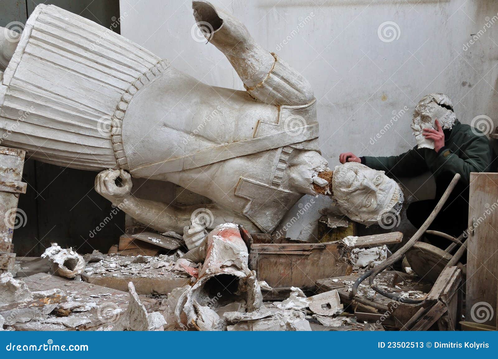 Broken Statue and Man with Plaster Mask Fragment Editorial Stock Photo ...