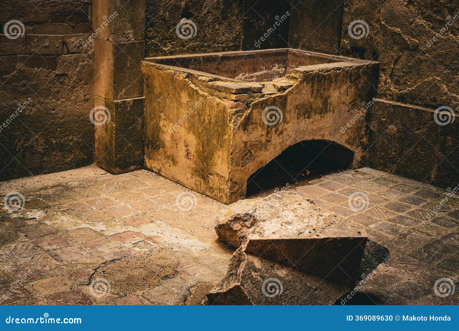 Broken Stone, Ballast Horizontal Closeup Black Andd White Texture ...