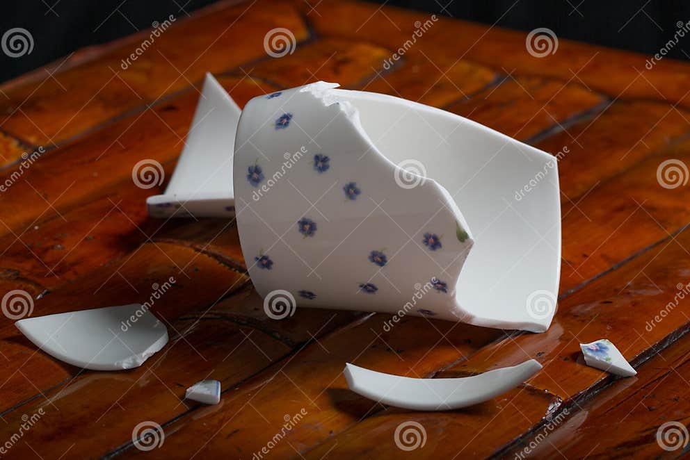 Broken tea cup stock photo. Image of simplebeauty, ruined - 40386166