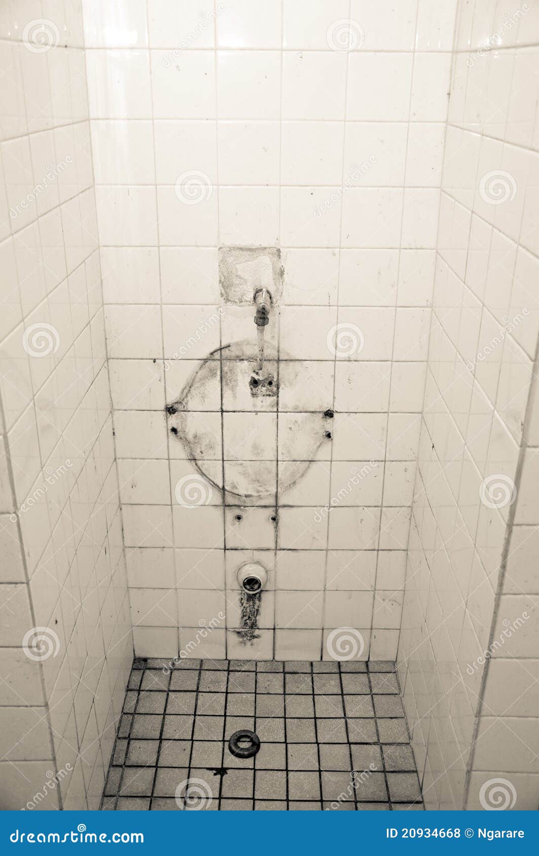 Broken toilet stock photo. Image of comfortable, uncomfortable - 20934668