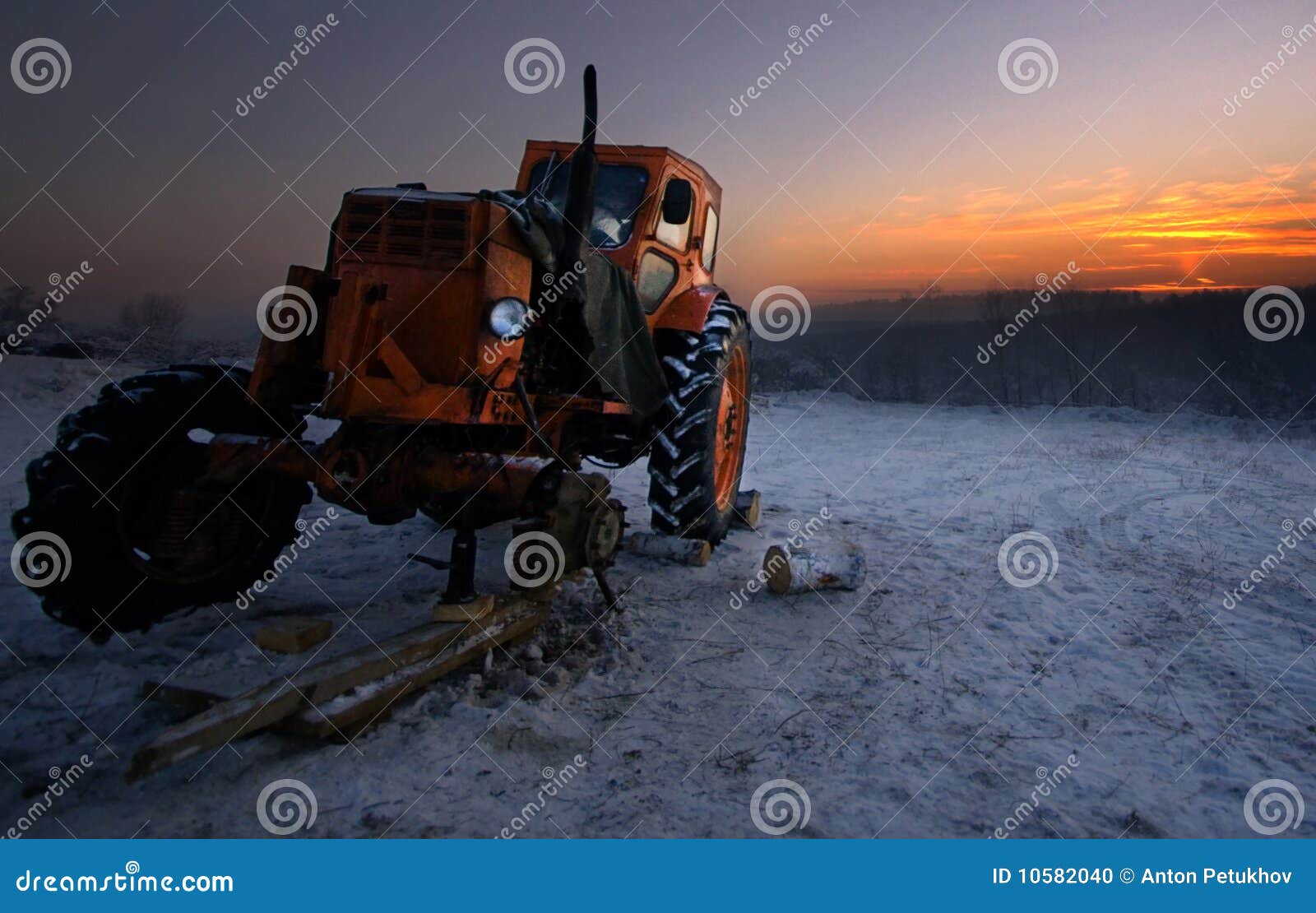 Broken tractor stock photo. Image of marred, farm, agriculture - 10582040