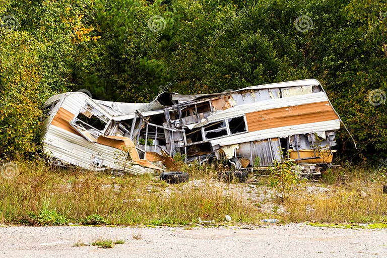 Broken trailer / RV stock image. Image of broken, vehicle - 34092457
