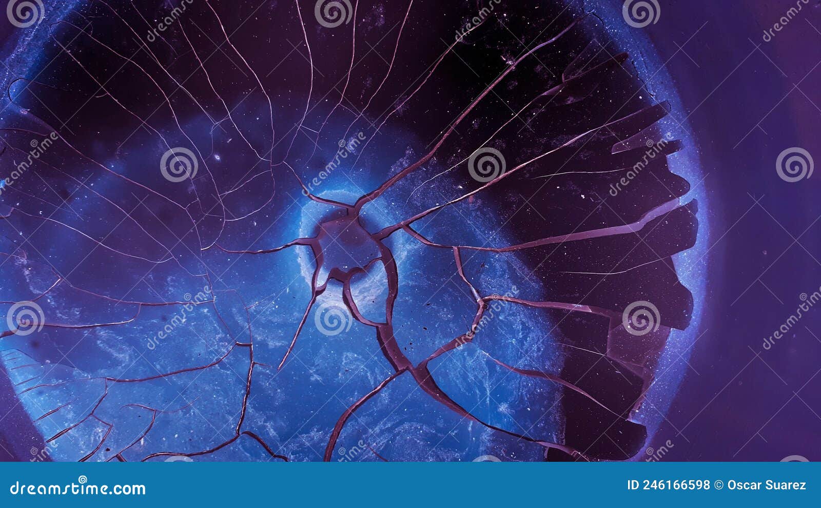 Broken Universe, Photo Art that Simulates Being a Fragmented Universe ...