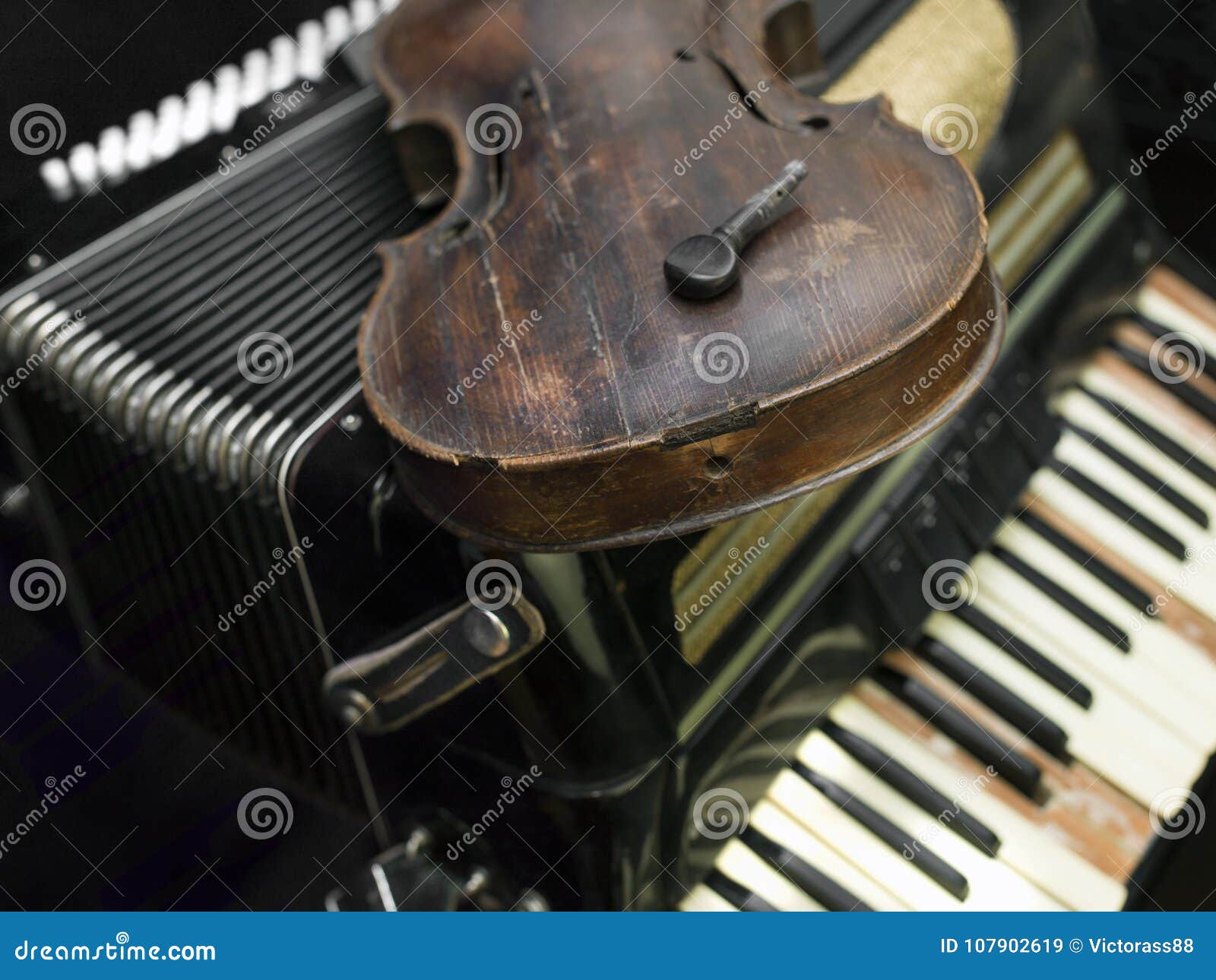 Broken Violin and Harmonica Stock Image - Image of studio, broken ...