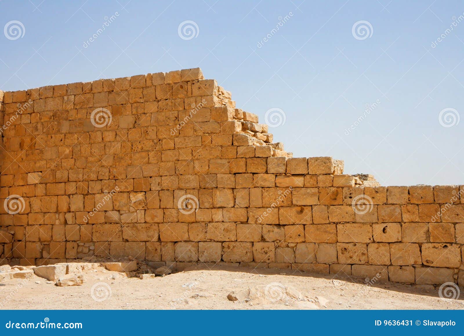Broken Wall of Ancient Temple Stock Image - Image of jagged, ruins: 9636431