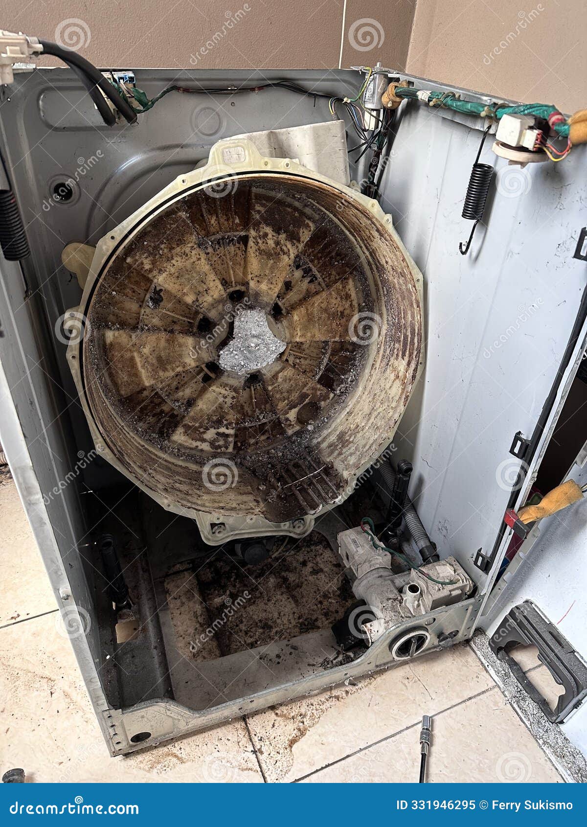 The Broken Washing Machine Can No Longer Be Used Stock Image - Image of ...