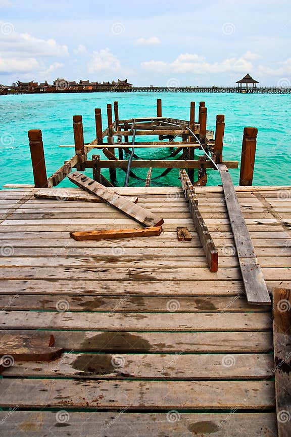 Broken way stock photo. Image of ocean, island, fish - 14349698