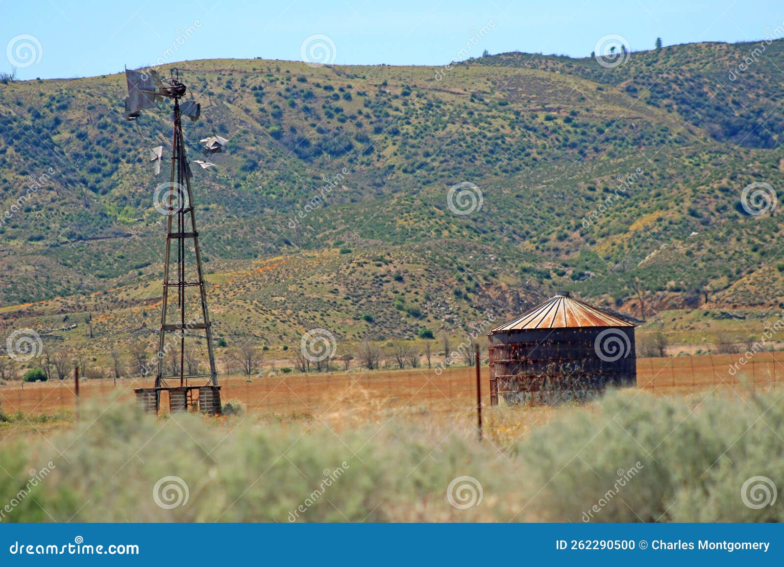Broken Windmill stock photo. Image of states, agriculture - 262290500