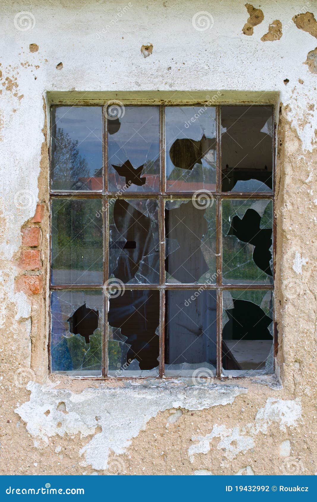 Broken window stock photo. Image of abandoned, crushed - 19432992