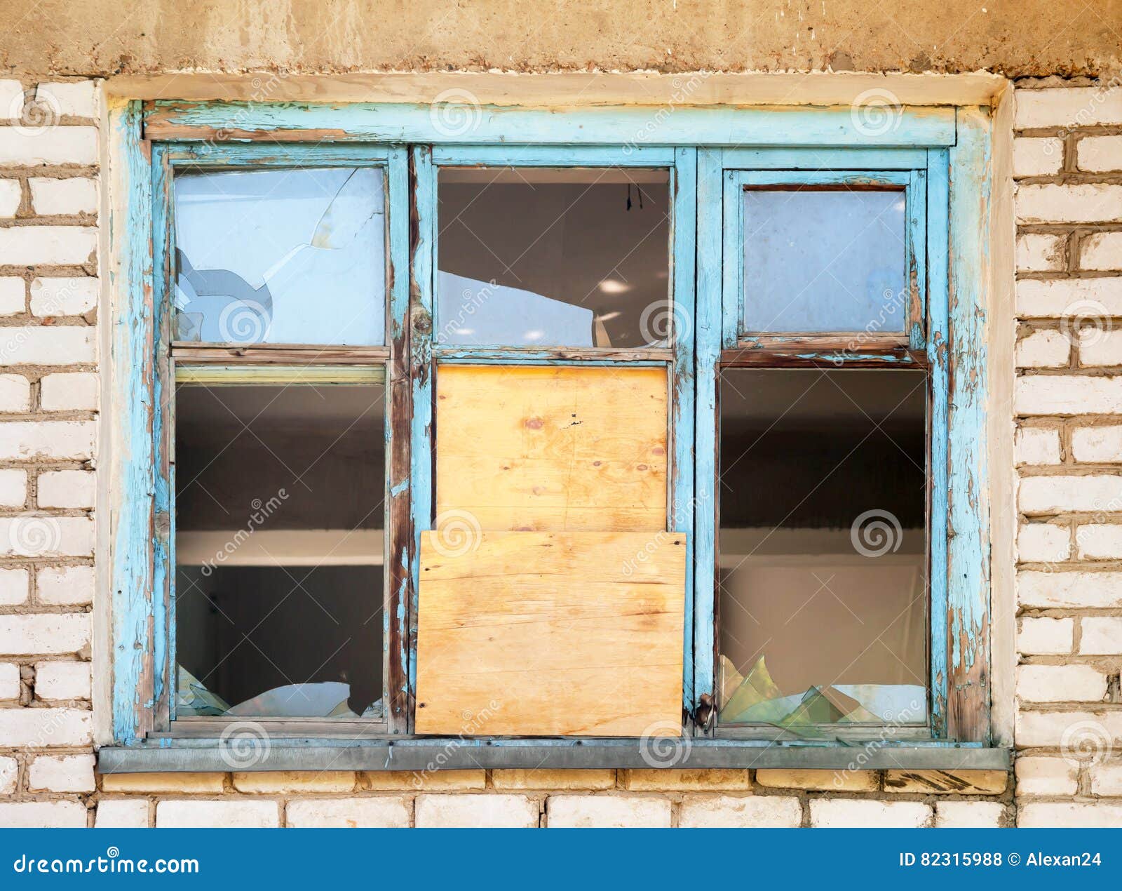 Broken window stock photo. Image of decay, crack, home - 82315988