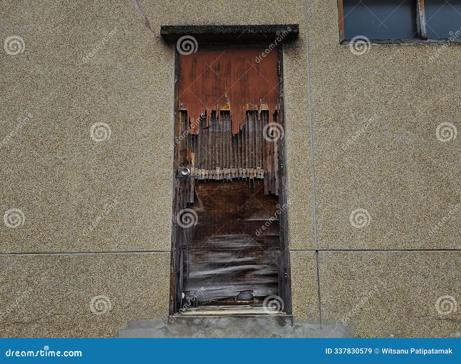 Broken Wooden Door in an Building Stock Image - Image of crack, broken ...