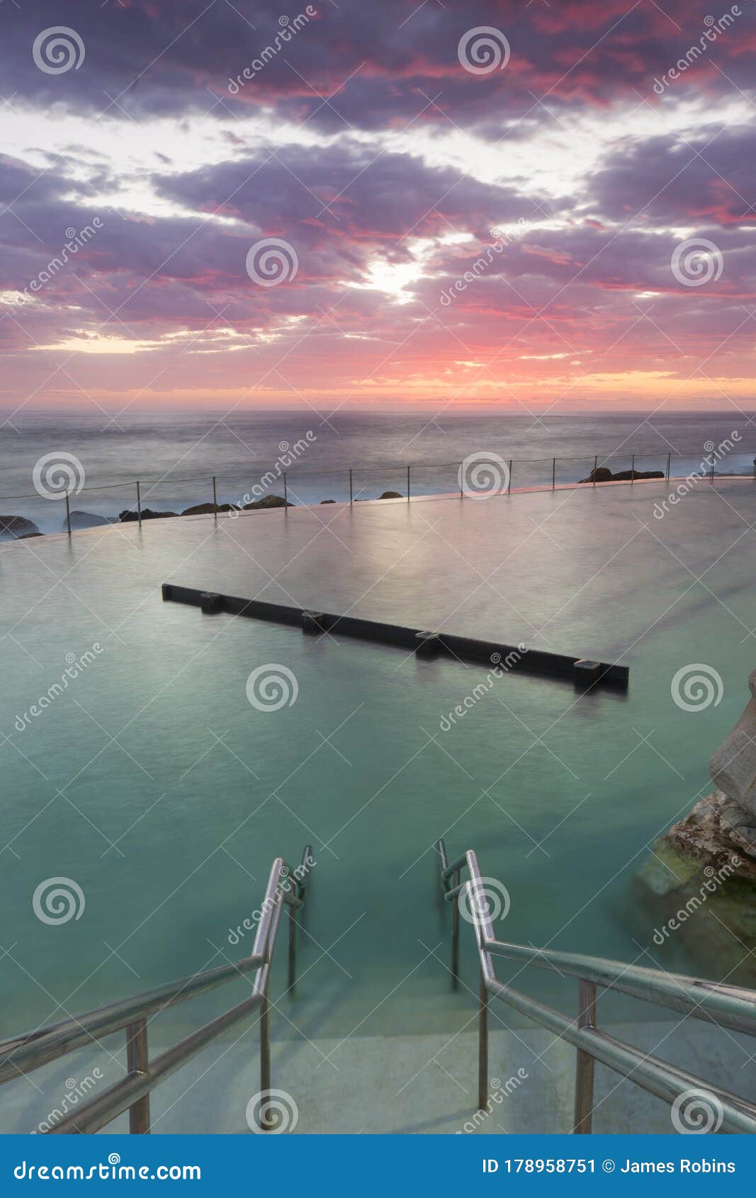 Bronte Pool before sunrise stock image. Image of cloudscape - 178958751