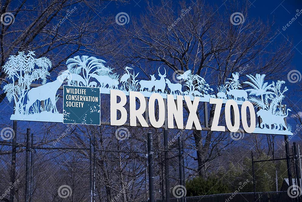Bronx Zoo Sign editorial stock photo. Image of graphic - 19371633