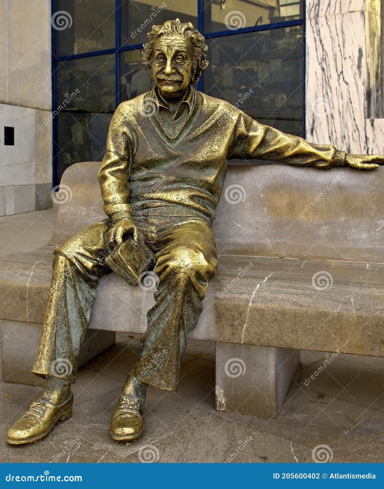 Albert Einstein Statue in Granada - Spain Editorial Photography - Image ...