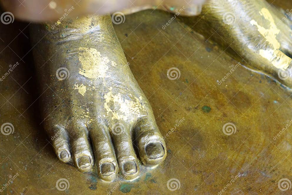 Bronze foot stock photo. Image of sculpture, nail, human - 40106686