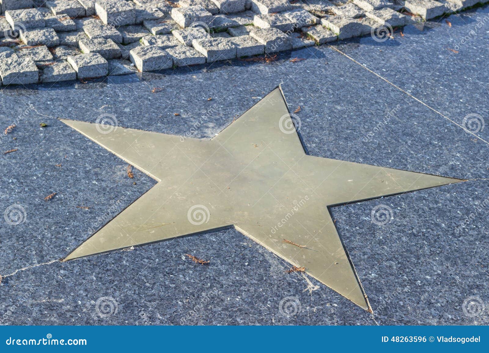 Bronze Star in Marble Pavement Stock Photo - Image of fame, floor: 48263596