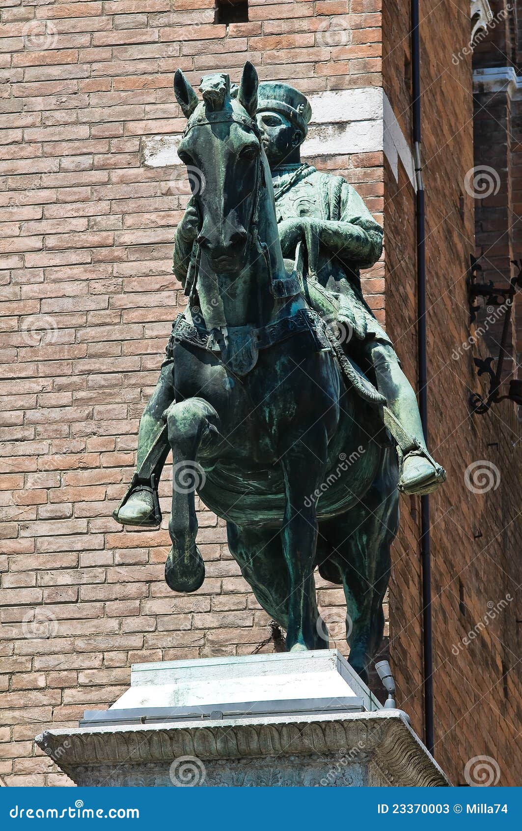 Bronze statue. stock image. Image of historical, architecture - 23370003