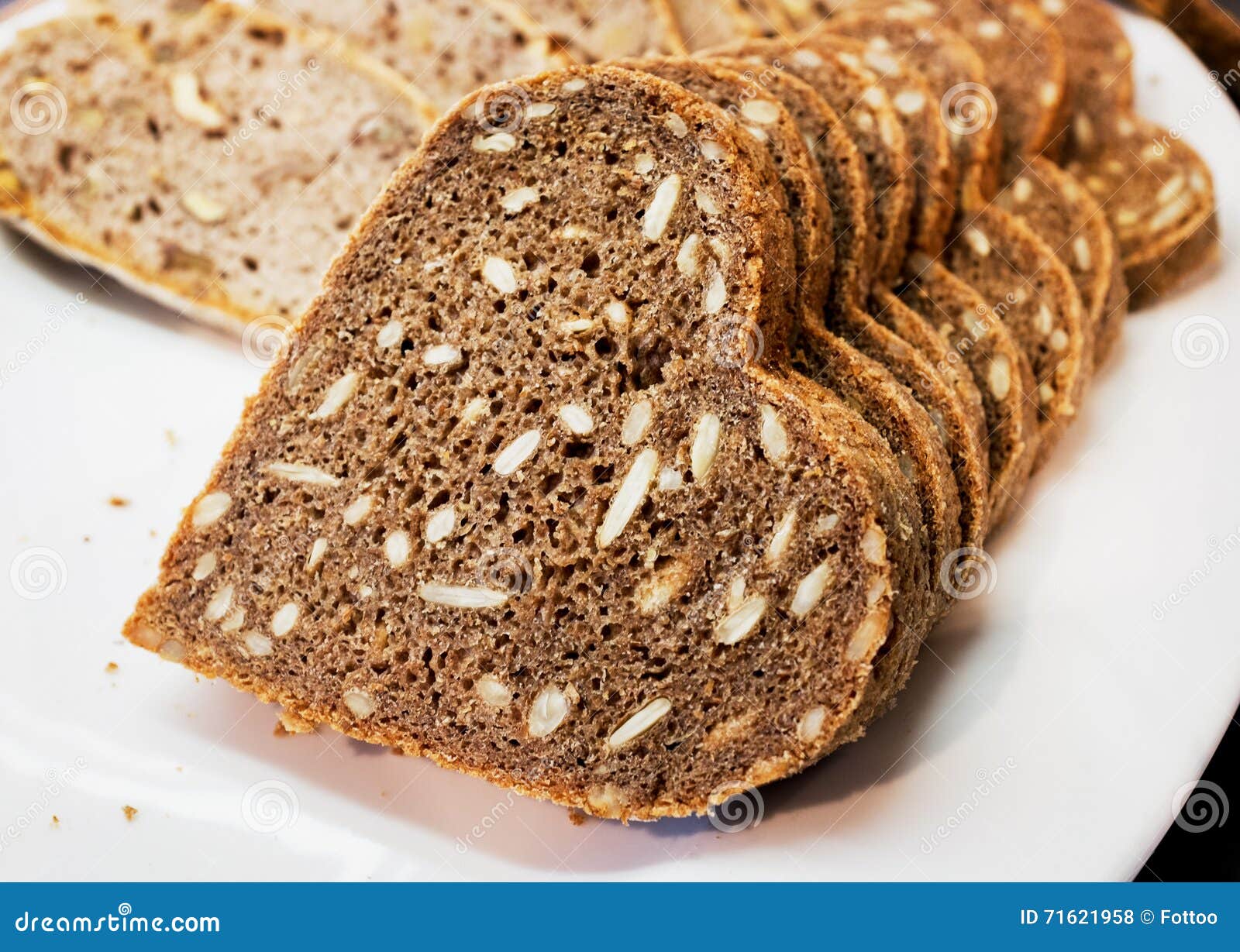 Brood stock foto. Image of duitsland, bakkerij, beeld - 71621958