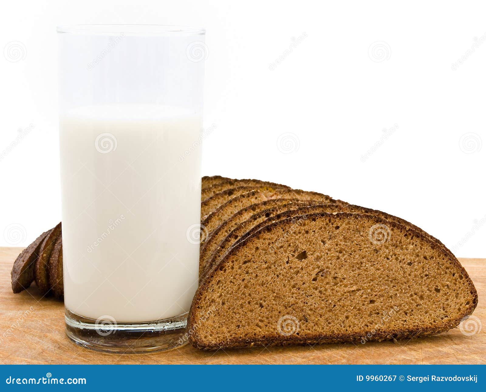 Brood en melk stock afbeelding. Image of naughty, gezond - 9960267