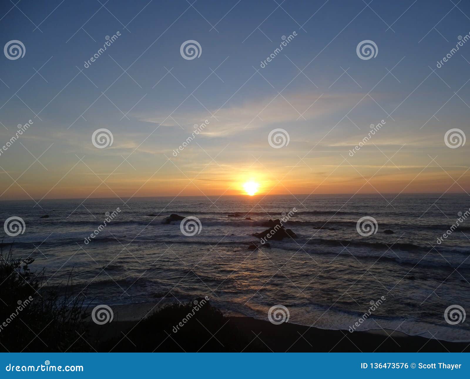 Brookings, Oregon Sunset on Beach Stock Photo - Image of water, sunnet ...