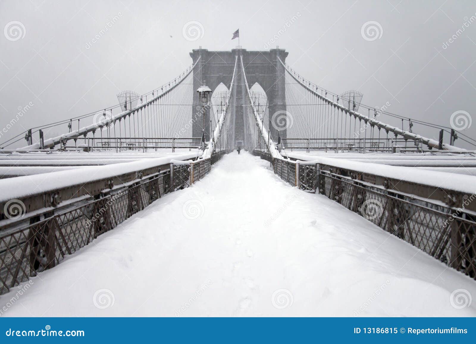 Brooklyn Bridge New York City Editorial Image - Image of winter, united ...