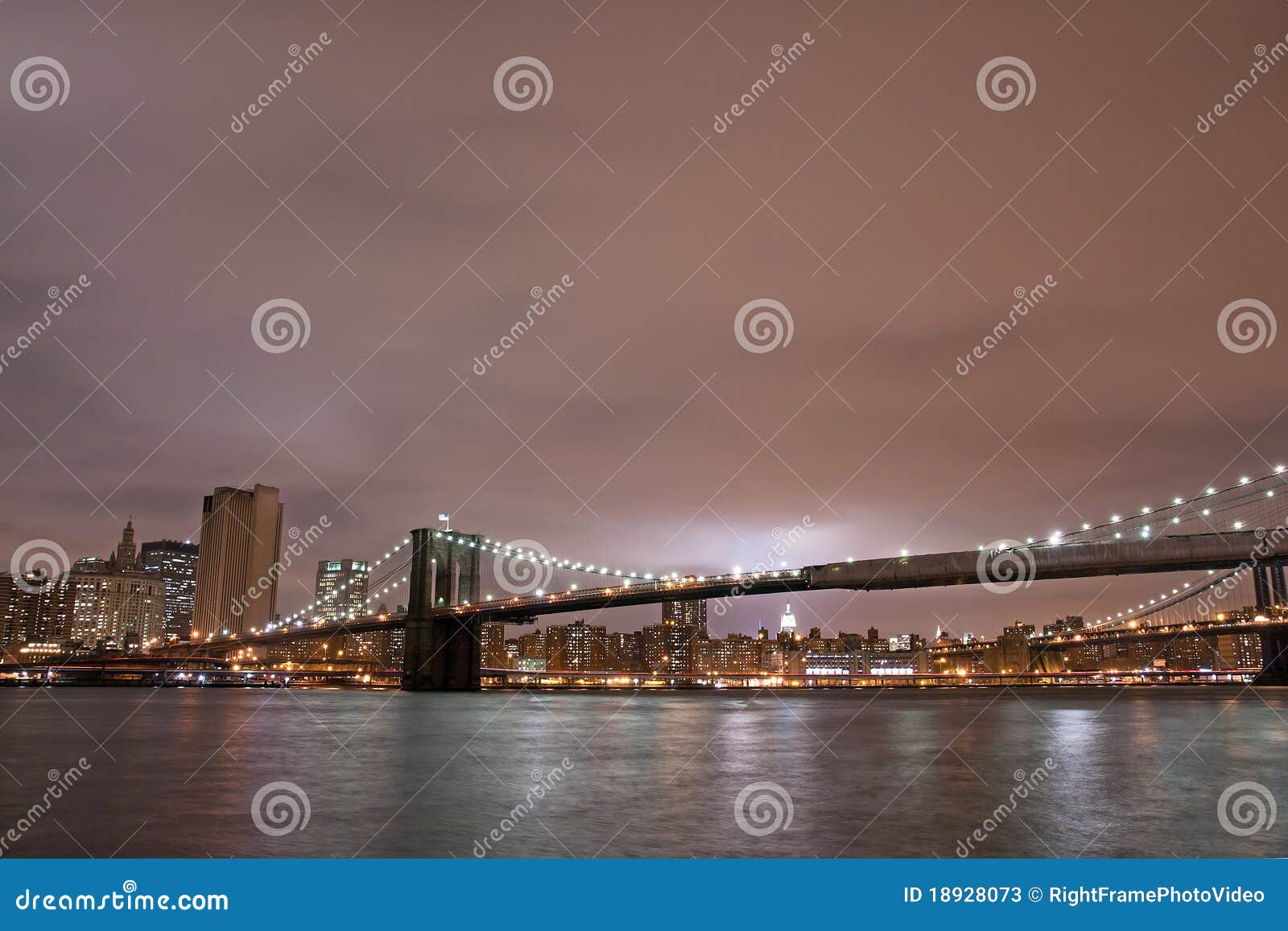 Brooklyn Bridge at night stock image. Image of architectural - 18928073