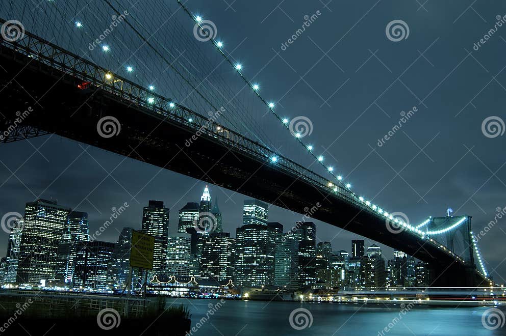 Brooklyn bridge at night stock image. Image of empire - 3180789