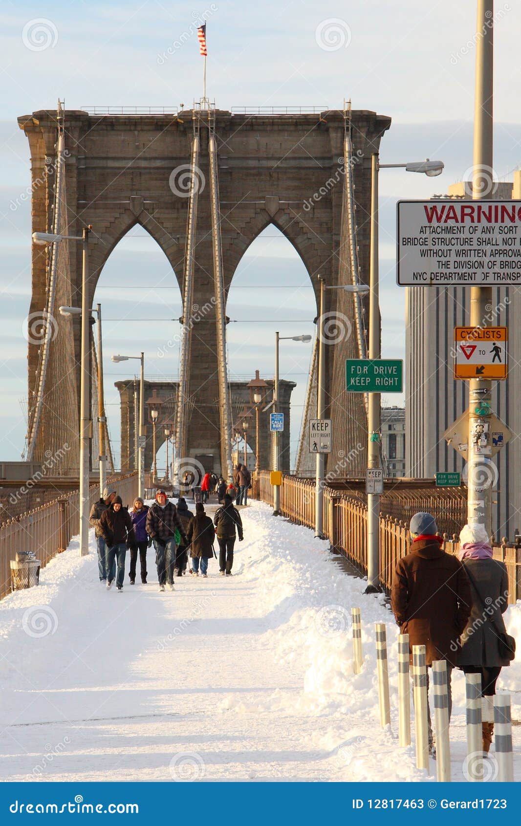 Brooklyn bridge with snow editorial stock photo. Image of york - 12817463