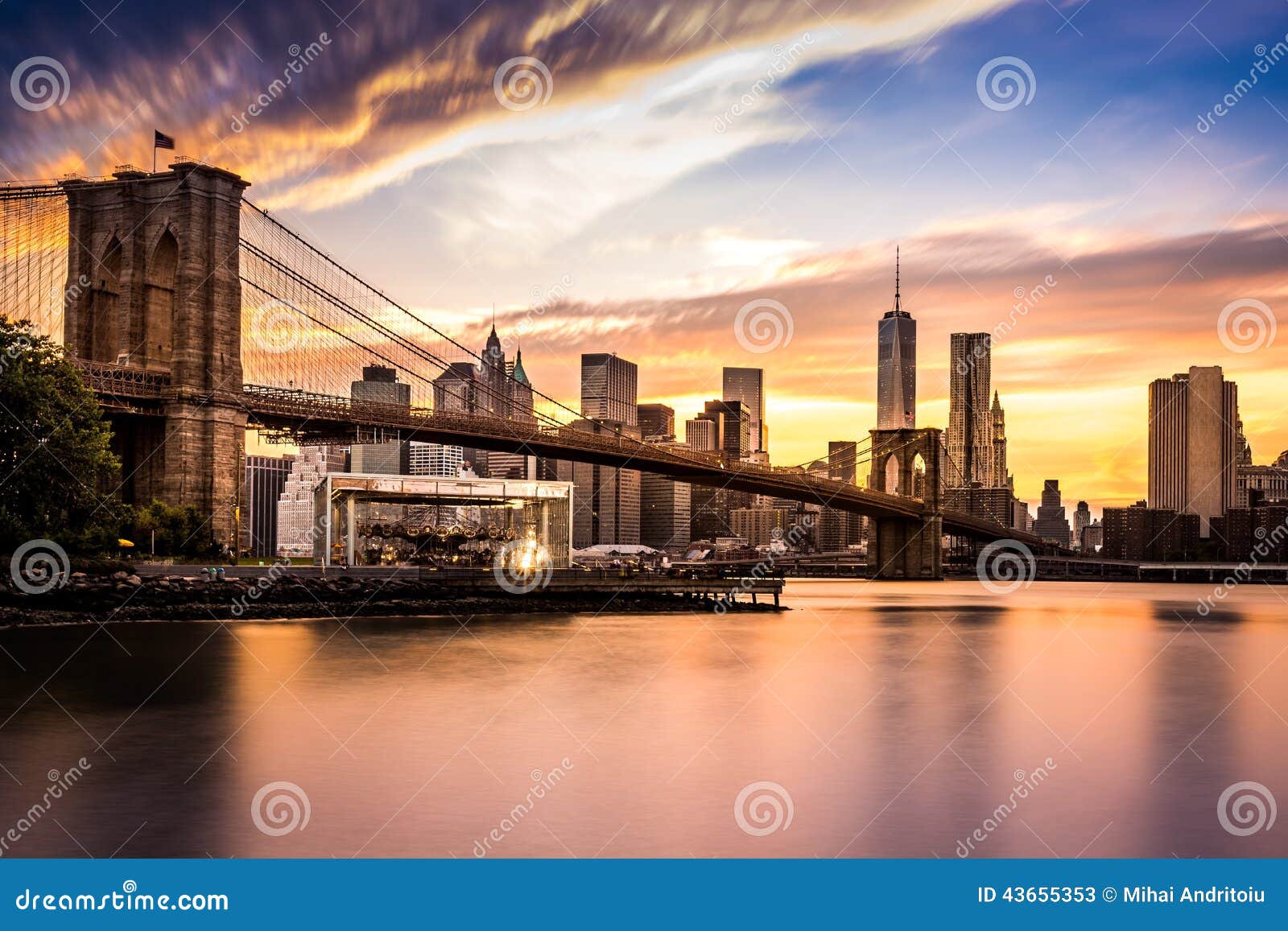 Brooklyn Bridge at sunset stock image. Image of highrise - 43655353