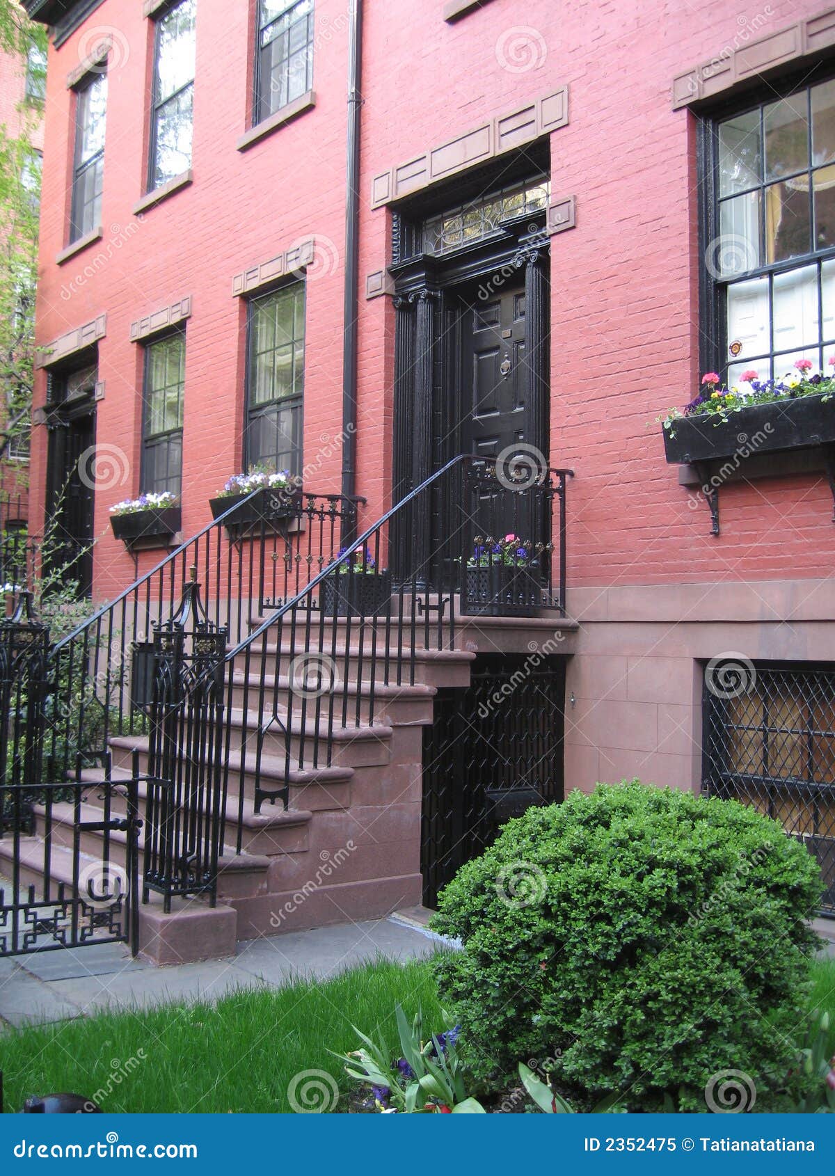 Brooklyn brownstones stock image. Image of townhouses - 2352475