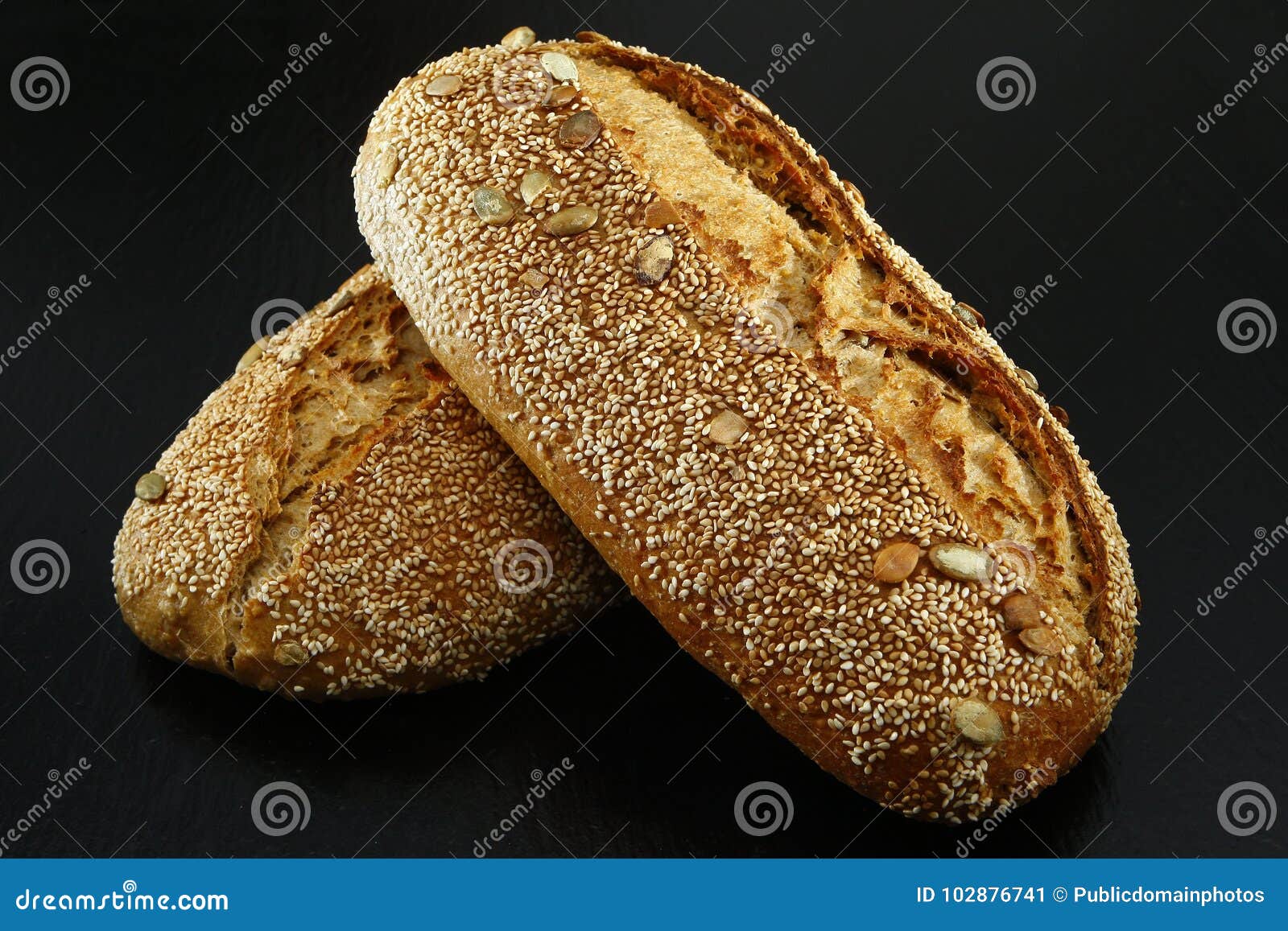 Brot, Backwaren, Rye-Brot, Ganzes Korn Bild. Bild: 102876741