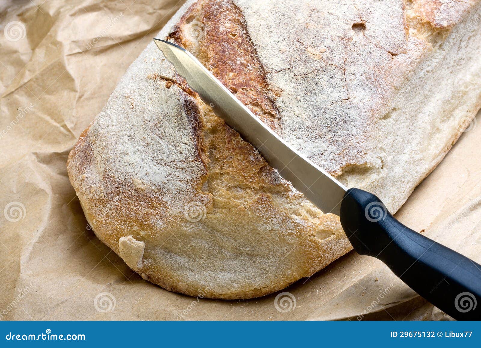 Brot und Messer stockfoto. Bild von gesund, frisch, kruste - 29675132