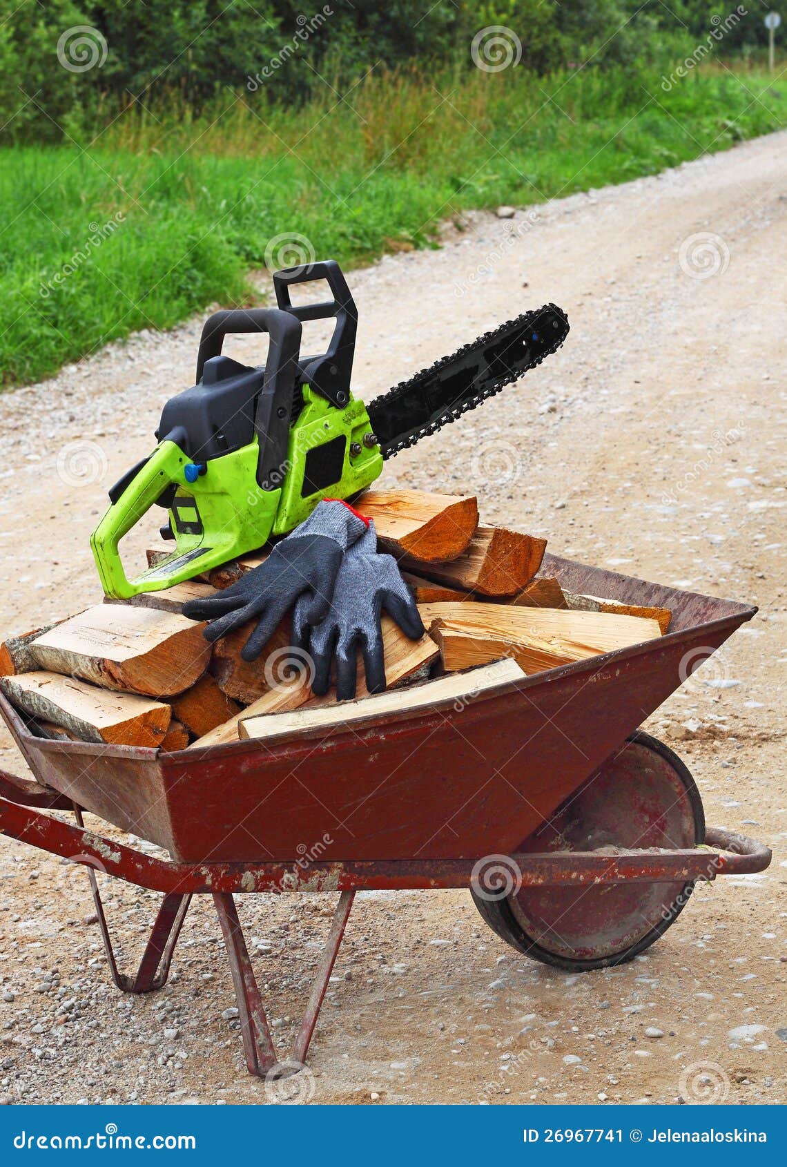 Brouette image stock. Image du normal, brûlure, coupure - 26967741