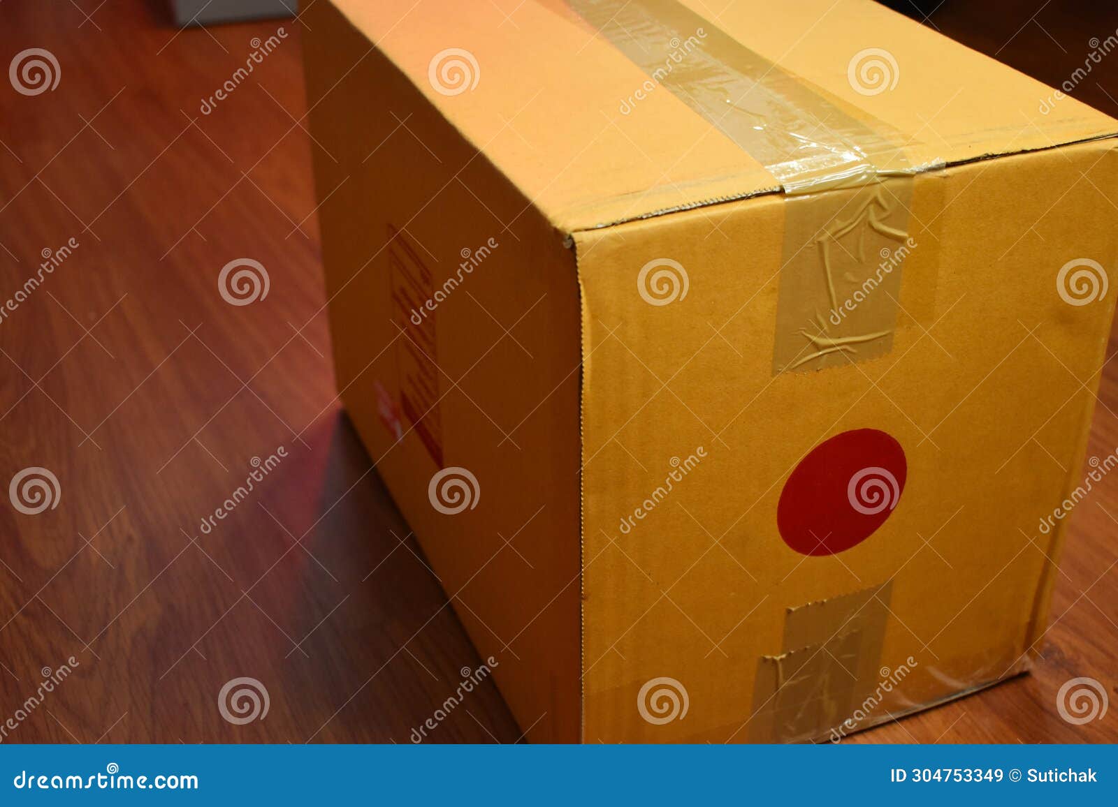 Brown Box Packaging for Shipping, Paper Texture Stock Image - Image of ...