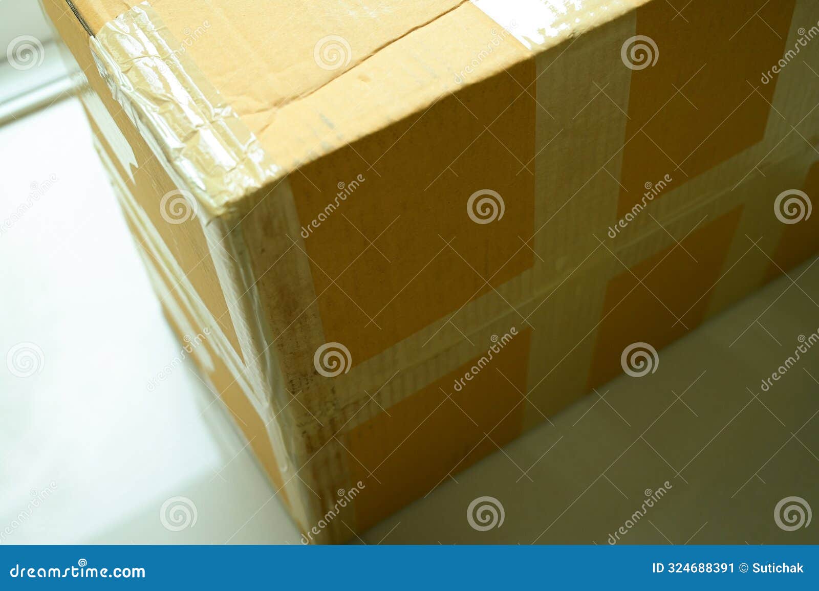 Brown Box Packaging for Shipping, Paper Texture Stock Image - Image of ...