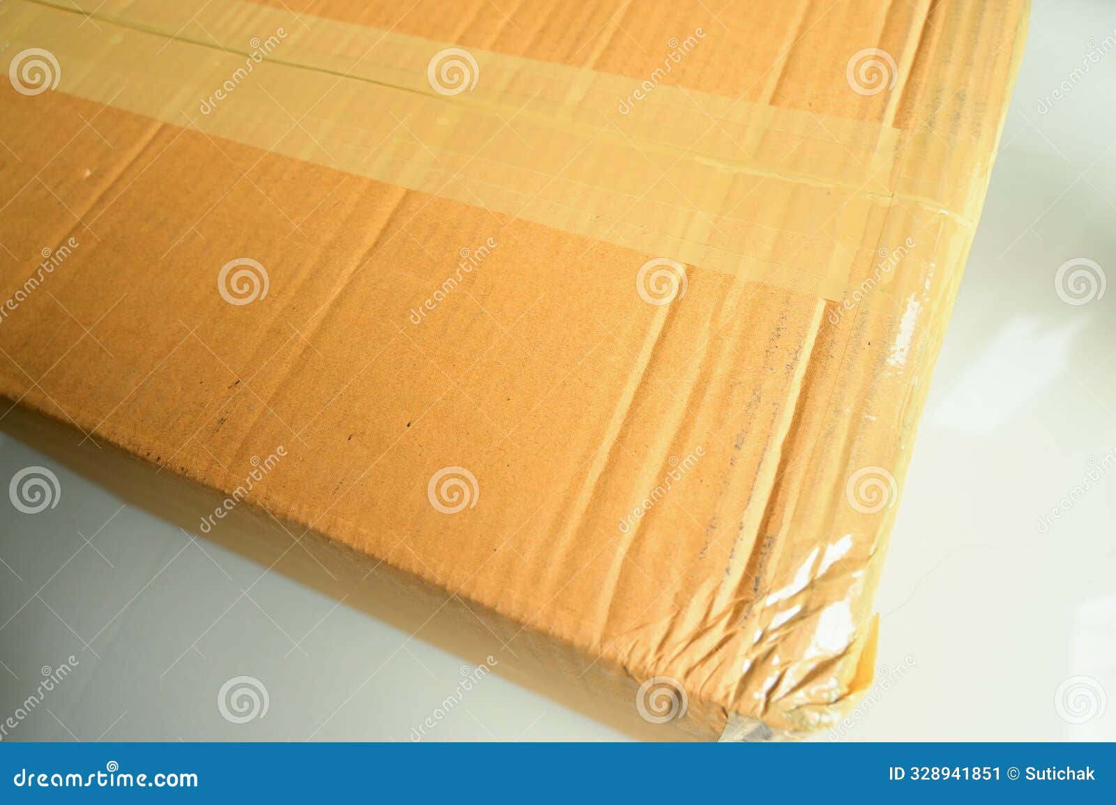 Brown Box Packaging for Shipping, Paper Texture Stock Image - Image of ...