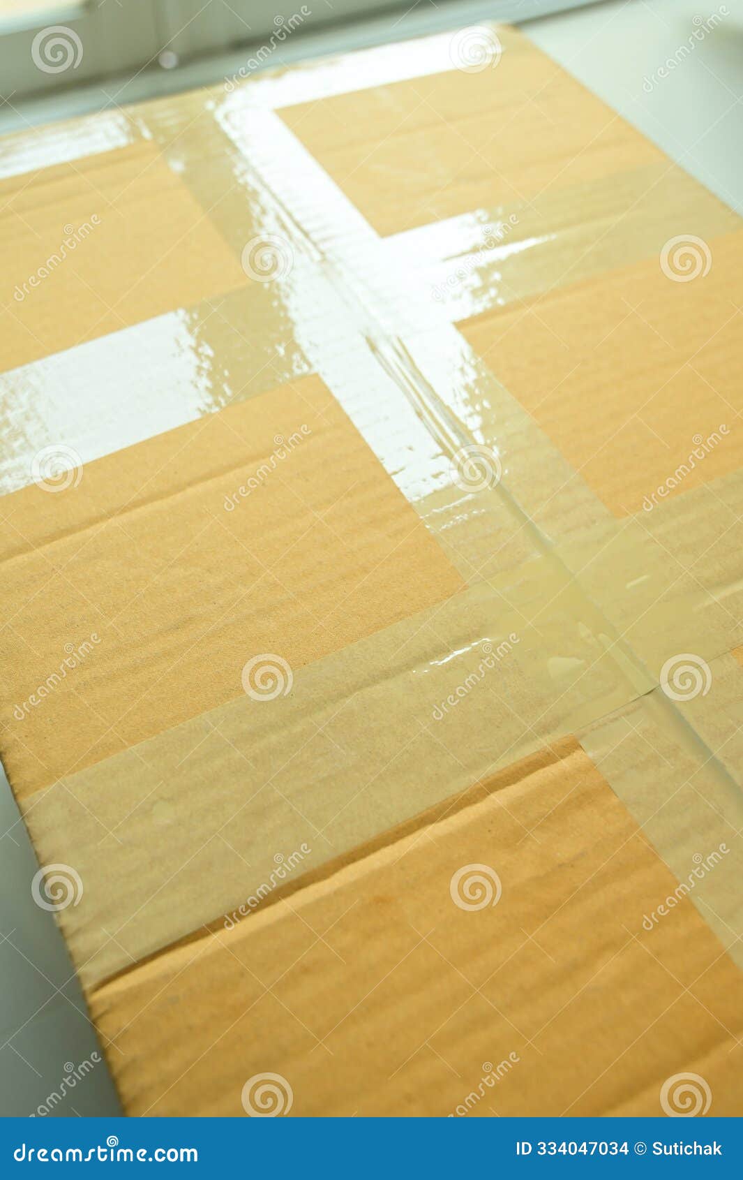Brown Box Packaging for Shipping, Paper Texture Stock Photo - Image of ...