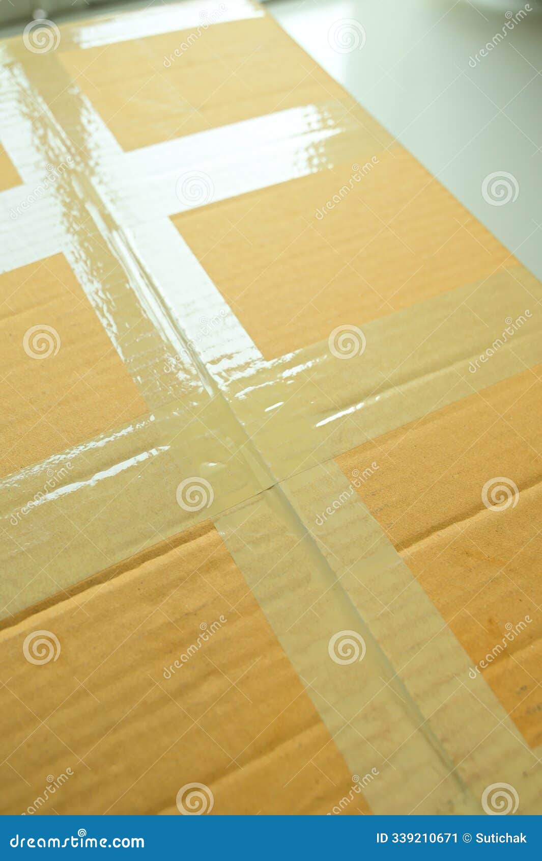 Brown Box Packaging for Shipping, Paper Texture Stock Image - Image of ...