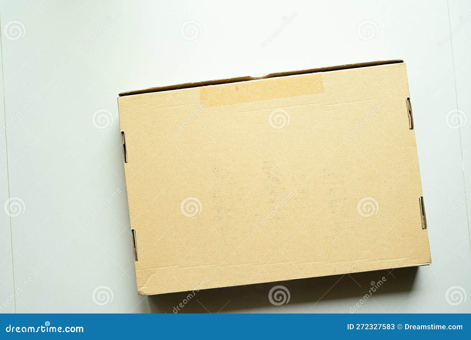 Brown Box Packaging for Shipping, Paper Texture Stock Image - Image of ...