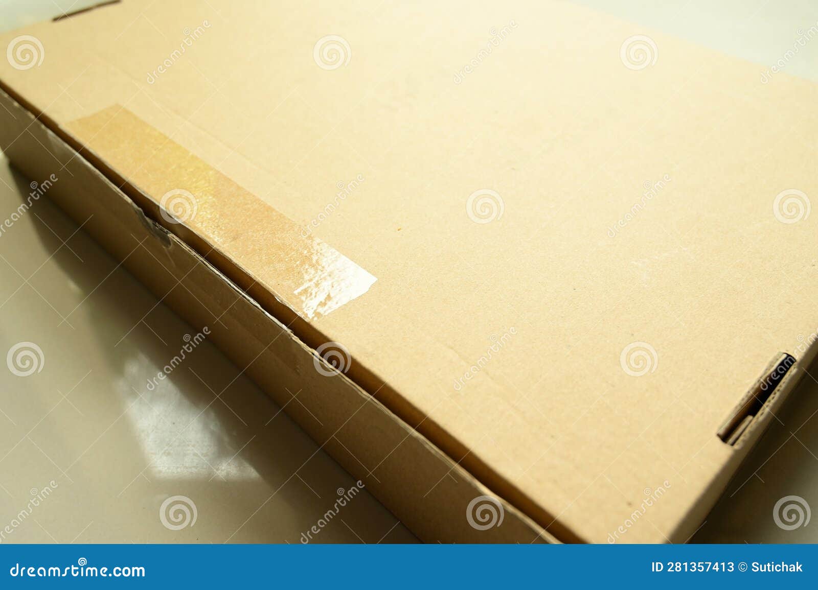 Brown Box Packaging for Shipping, Paper Textured Stock Image - Image of ...