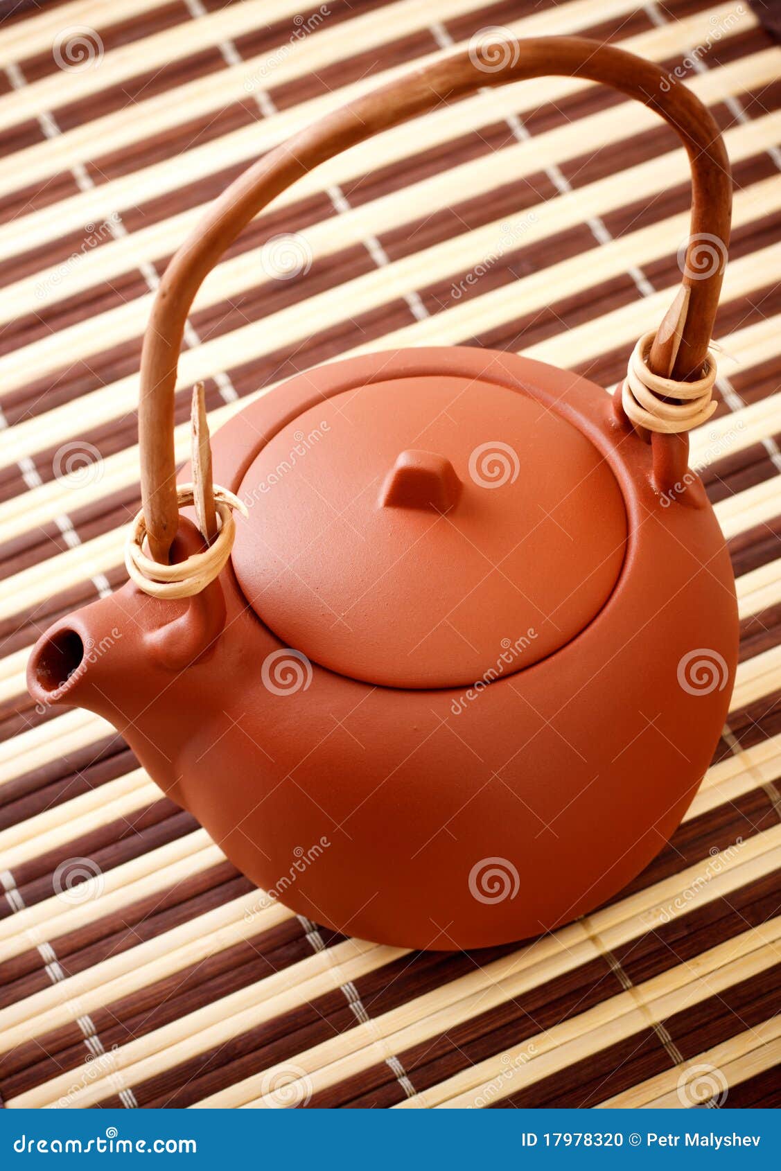 Brown clay kettle stock photo. Image of standing, china - 17978320