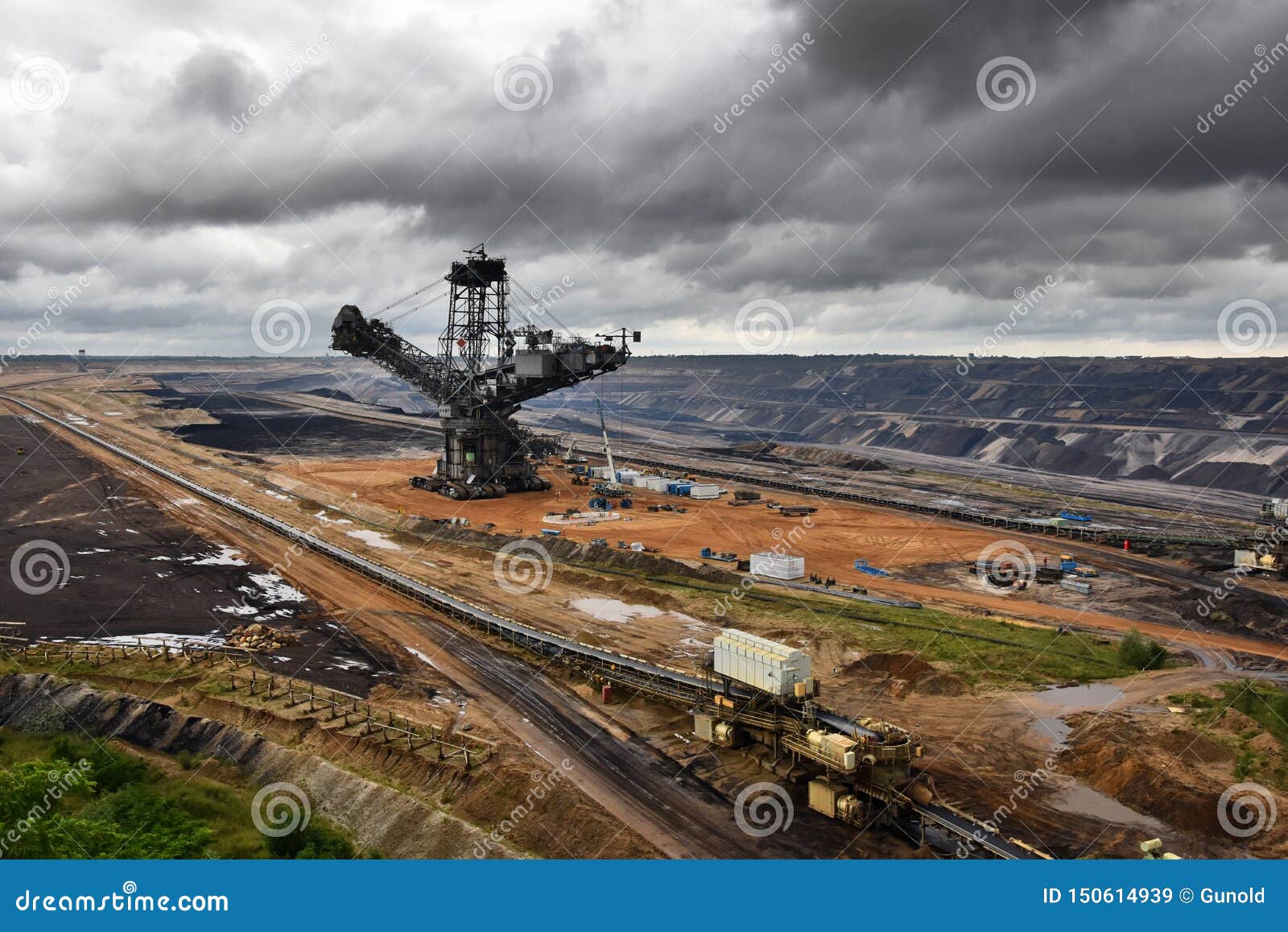 Digger and Brown Coal Open Cast Mining Stock Image - Image of ...