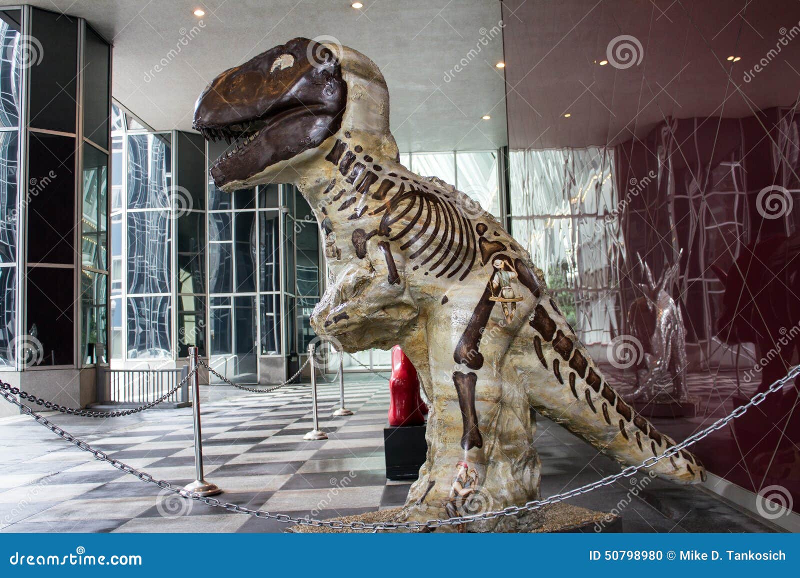 Brown Dinosaur editorial image. Image of herbivores, head - 50798980