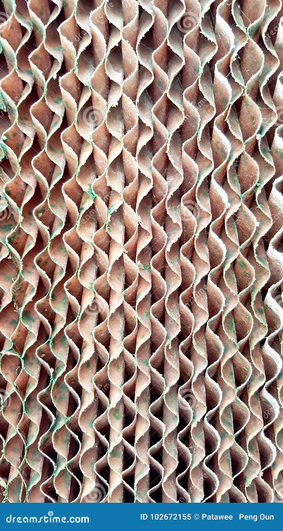 Grating Platform Royalty-Free Stock Photo | CartoonDealer.com #90846765